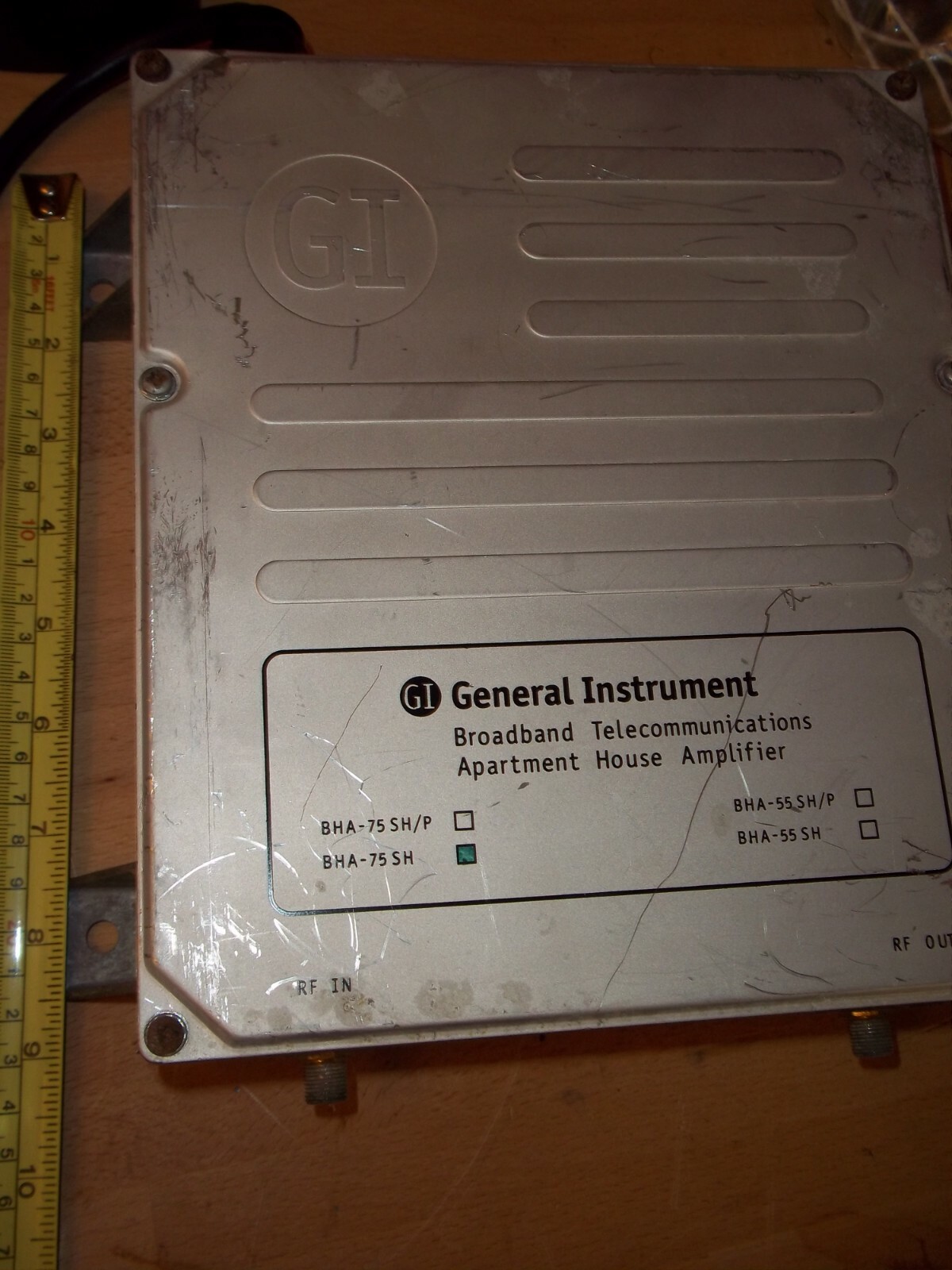 (JERROLD) GENERAL INSTRUMENT DISTRIBUTION AMPLIFIER BHA-75SH 50-750 MHZ ...