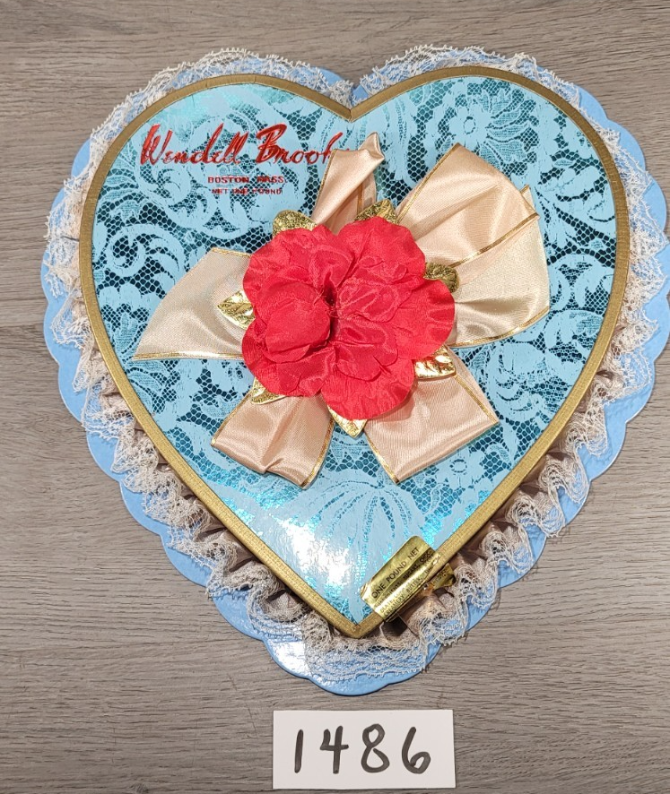 Vtg Valentine's Day Heart Shaped Candy Box Wendell Brooks Blue Lace ...