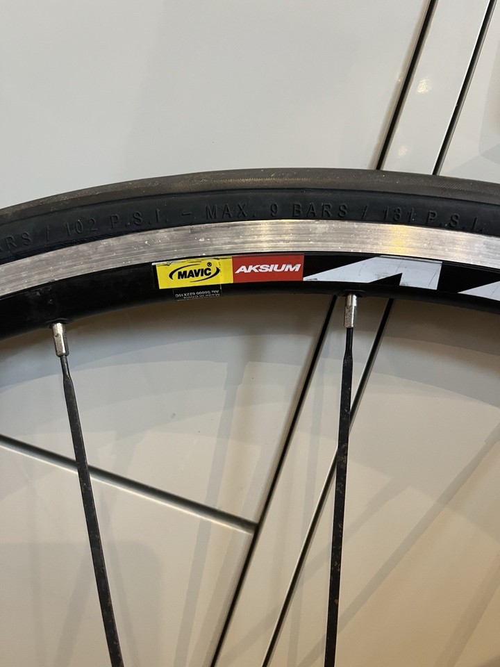 Mavic Aksium 700c Rim Brake Wheel Set 8/9/10 Speed | eBay UK