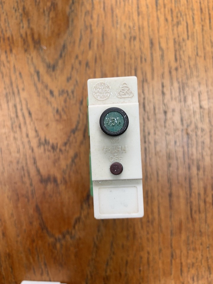 WYLEX PUSH PLUG IN 5 15 20 30 45 AMP TYPE B 240V MCB CIRCUIT BREAKER ...