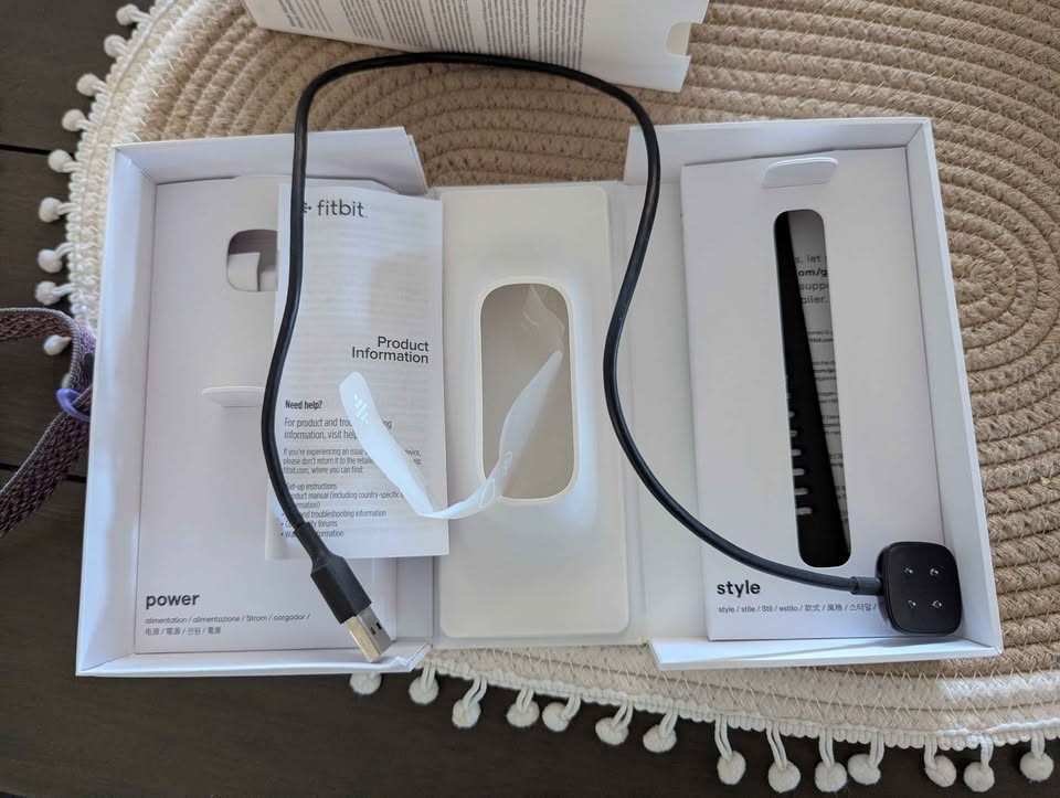 Fitbit Versa 3 Wristband Activity Tracker (Pre-Owned with Original ...