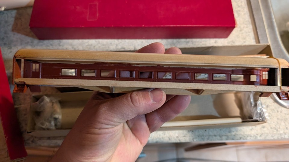 Silver Sides HO Scale Passenger Model Train Kits 70 Foot Pennsylvania ...