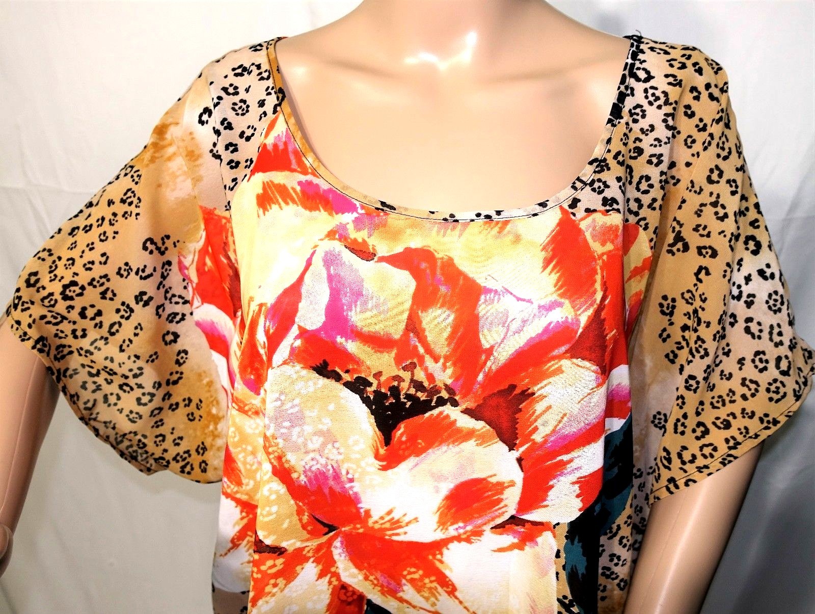 Unique Spectrum Women Plus Size 1x 2x 3x Coral Chiffon Floral Top ...