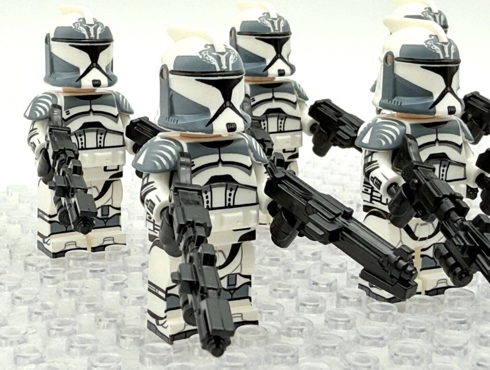 CUSTOM Star Wars 104th Phase 1 Wolfpack Clone Trooper Brick Minifigure ...