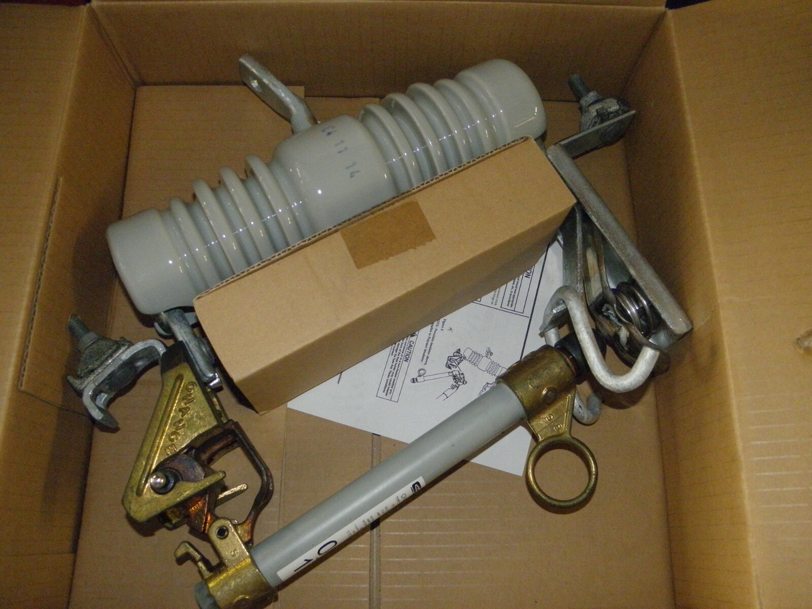 HUBBELL POWER CHANCE C710112PB CUTOUT | eBay