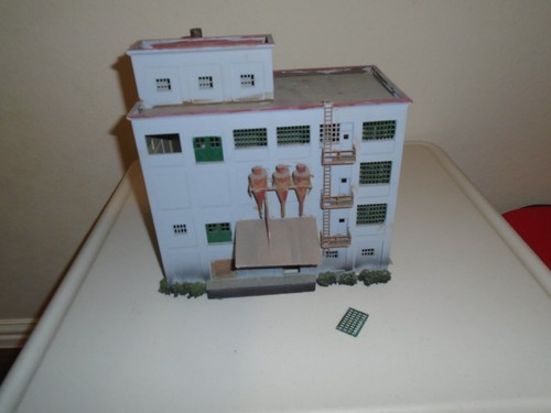 WALTHERS CORNERSTONE HO SCALE FACTORY (BUILT) HO | eBay
