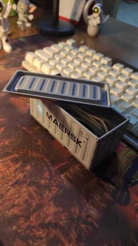 2PCS Maersk 1:64 Metal Shipping Containers Diorama Display Props Cargo ...