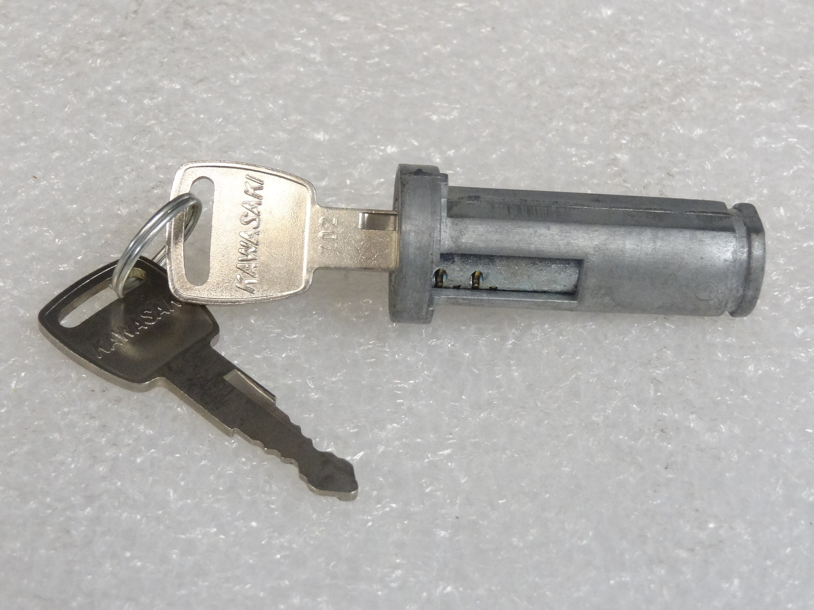 Kawasaki NOS NEW 27016-024 Steering Lock Assy #702 H1 H2 S2 KH KH500 ...