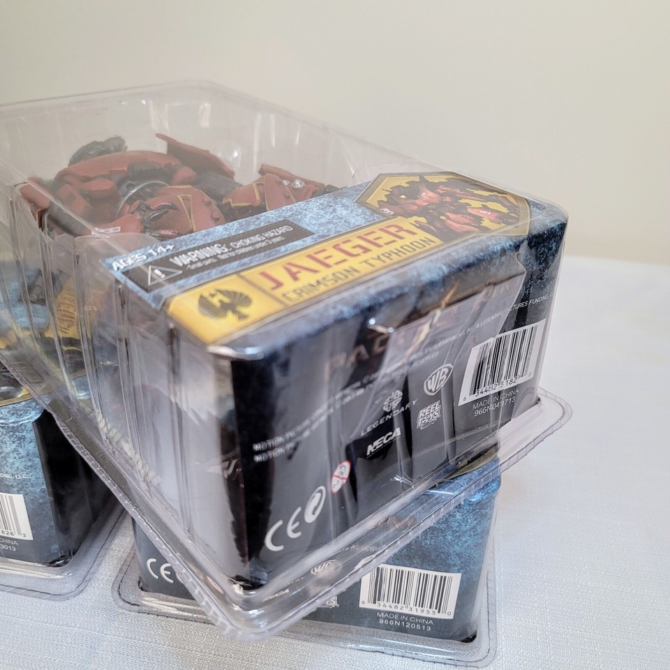 Lot of 8 NECA Pacific Rim Jaeger Collection Gipsy Danger, Cherno Alpha ...