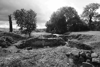 Photo 12x8 All That Remains Baginton Bagot's (or Baginton) Castle nea ...