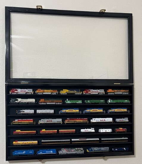 Train Display Case N Scale Black 7 Shelves Cabinet Railroad Car ...