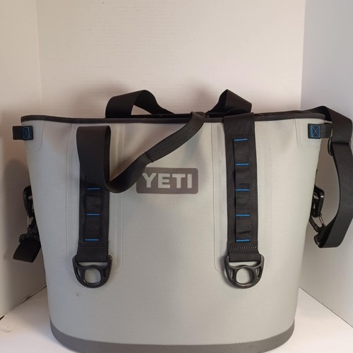 YETI Hopper 30 Soft Bag Zipper Performance Camping Cooler W/Shoulder ...