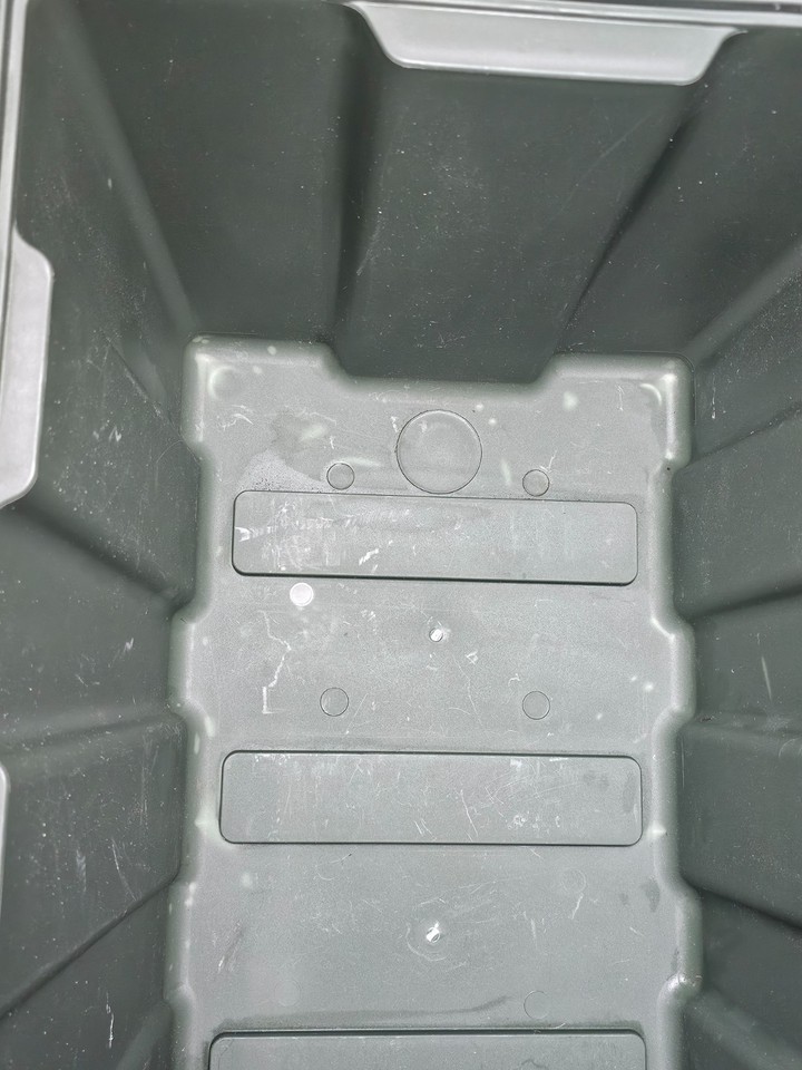 Pelican Hardigg Military Case TL500i Storage Box Foot Locker 32x15x18 ...
