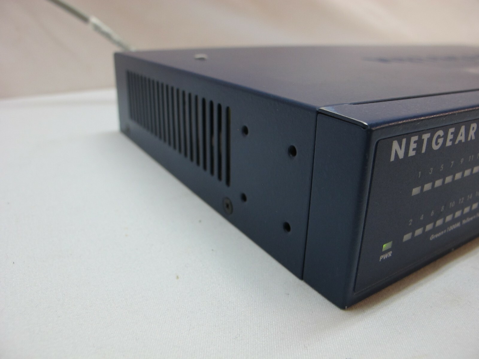 NETGEAR ProSafe 24 Port Gigabit Switch W/fiber Slots JGS524F for sale ...
