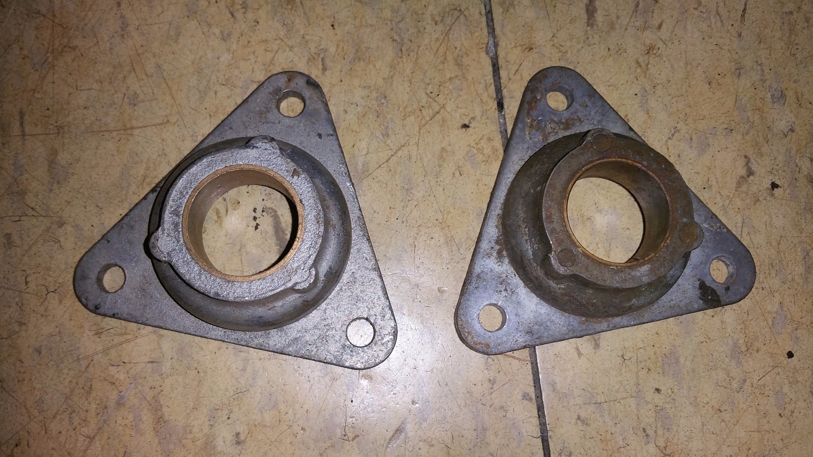 Ariens Snowblower Auger Shaft Bushing 55035 Retainers 10184 910018 ...