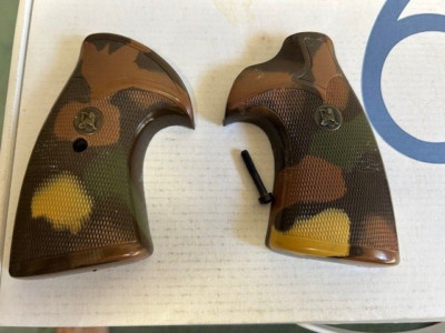 Pachmayr Camo Grips for Colt Python | eBay