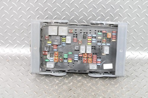 10-13 Silverado 5.3L Motor Engine Fuse Relay Power Distribution Box ...