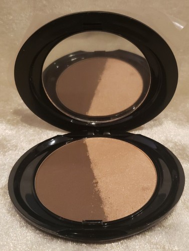 SIGNATURE CLUB A Studio Milano Light Diffusing Powder Duo .3 oz 9 g NEW ...