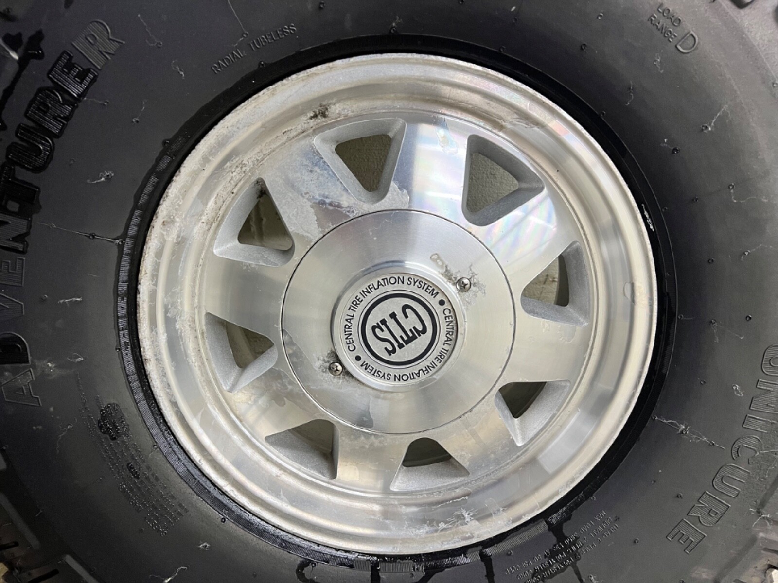 AM General Hummer H1 OEM 16.5" CTIS Wheel With Center Cap and Tire | eBay