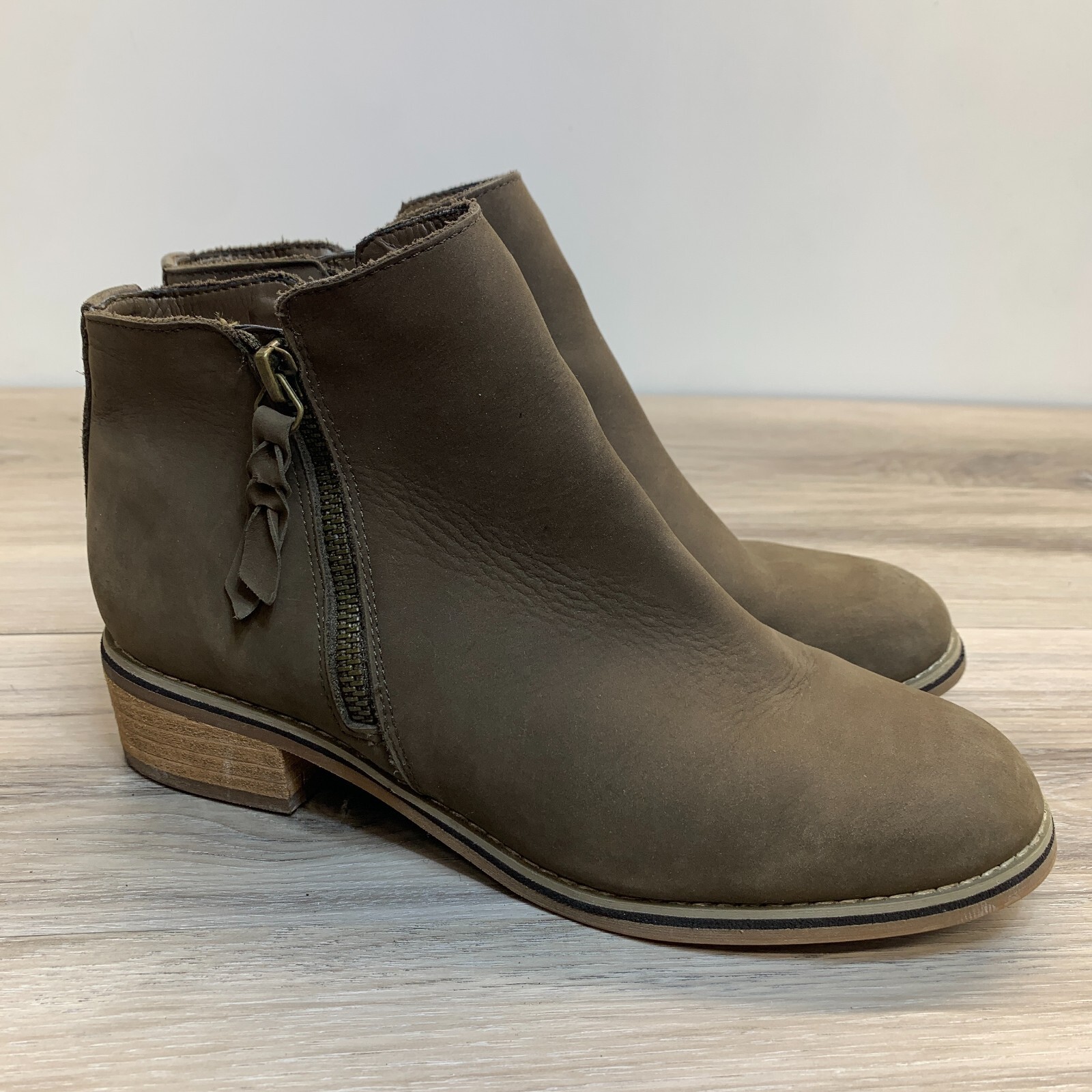 Blondo Boots Womens 7.5 M Liam Waterproof Zip Ankle Bootie B5859 Brown ...