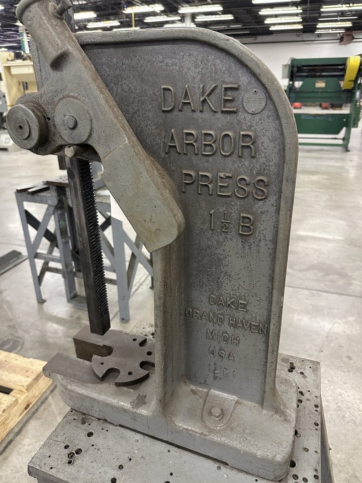 Dake 1-1/2 B 3 Ton Arbor Press on Heavy Duty Steel Table | eBay