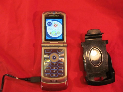 VINTAGE RED Motorola RAZR V3m FLIP PHONE WITH BELT CLIP CASE SPRINT AND ...