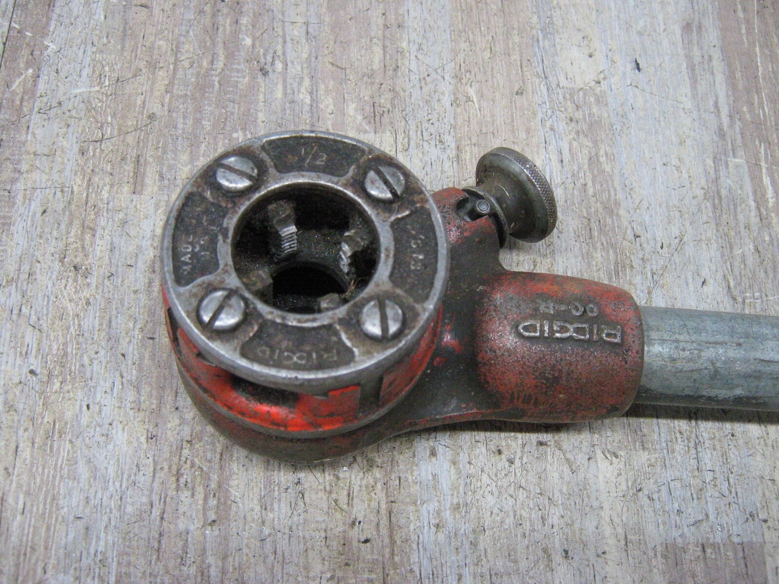 Ridgid 00-R Pipe Threader Threading Ratchet Head w/ one die. free fast ...