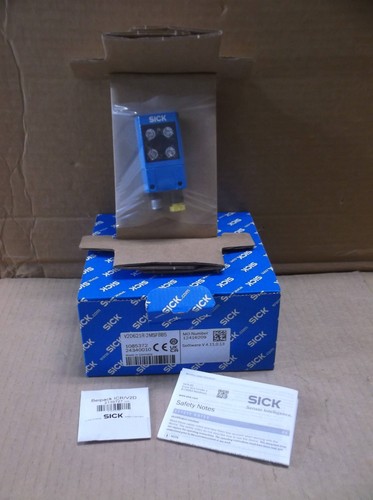 V2D621R-2MSFBB5 Sick NEW In Box Lector62x Image-Based Code Reader ...