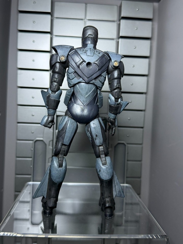2008 Marvel Legends Iron Man Concept Stealth Striker Armor 6" Figure ...