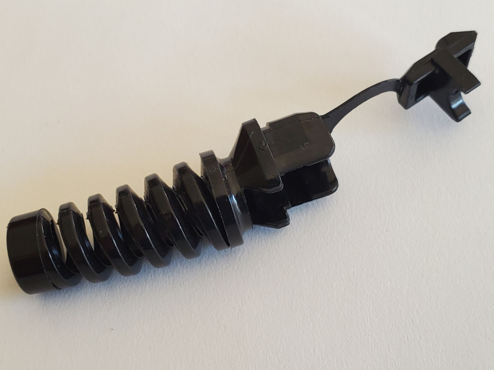 10pcs HEYCO SR-6N-7 STRAIN RELIEF CABLE GRIP NYLON GROMMET | eBay