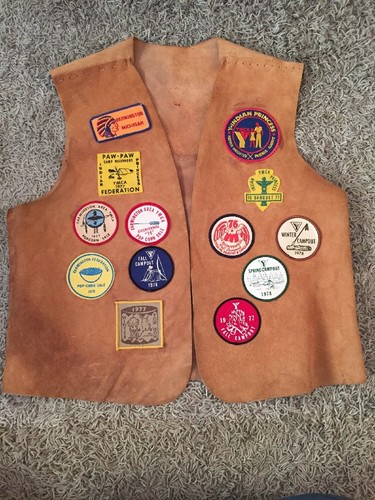 Vintage 1976-78 YMCA Indian Guides Vest, 13 Patches, Apache On The Back ...