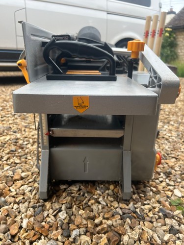 TITAN TTB579PLN 204MM ELECTRIC PLANER THICKNESSER (Collection on person ...