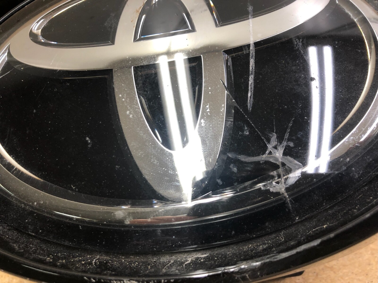 2016 2017 2018 Toyota Corolla Front Upper Grille 53111-02B00 OEM | eBay