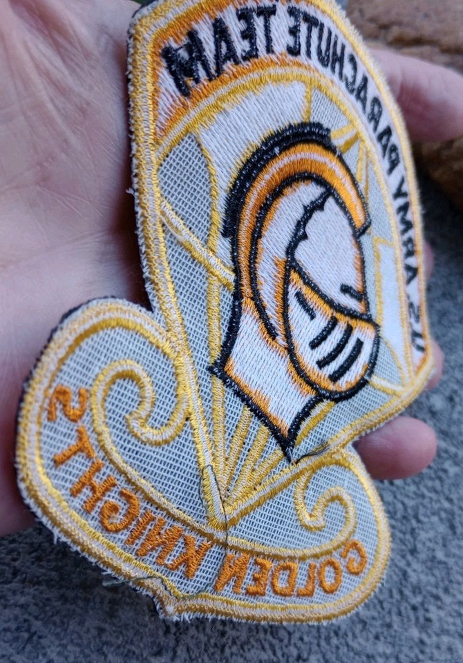 United States Army Patch Golden Knights Parachute Team Militaria ...