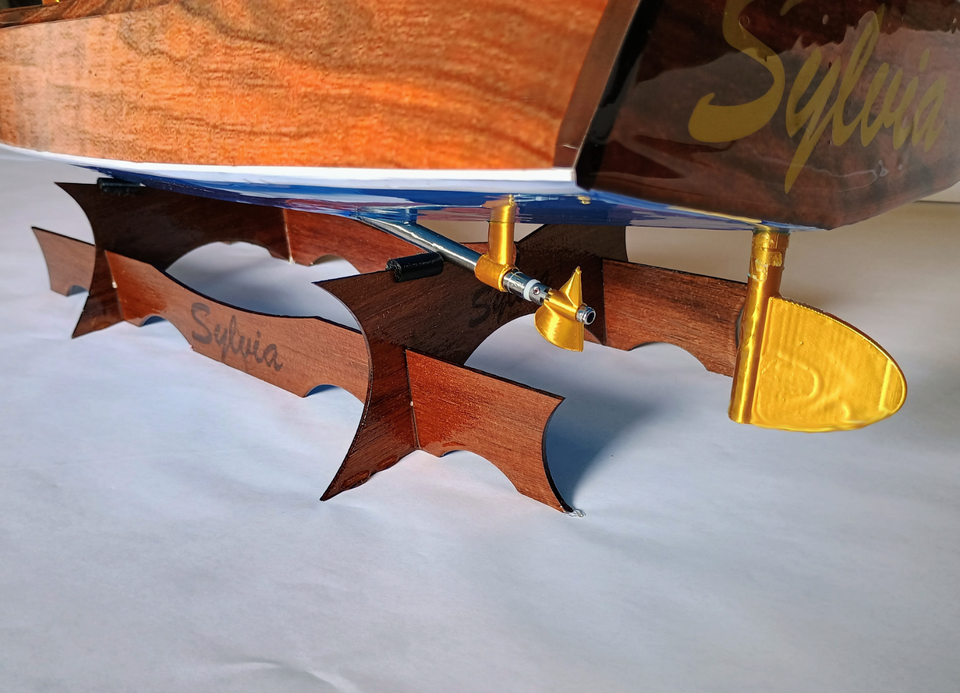 'Sylvia' Vintage Style Runabout Woody Race Boat 28" Model RC Boat Kit ...