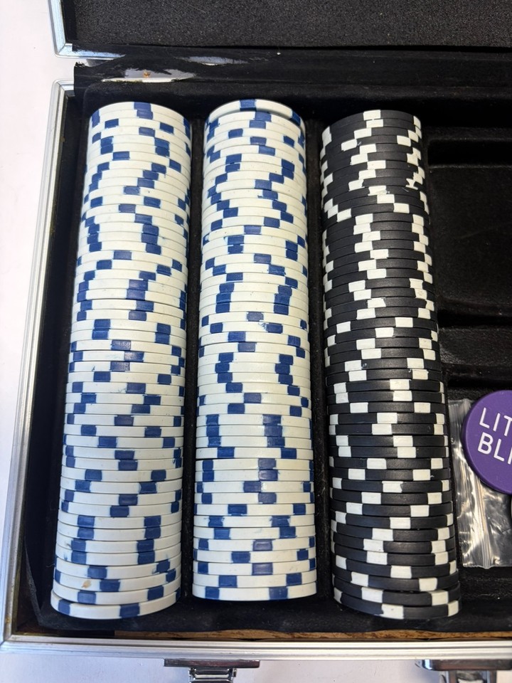 299 pc Heavy Poker Chip Set 10g Clay Composite Chips Aluminum-Framed ...