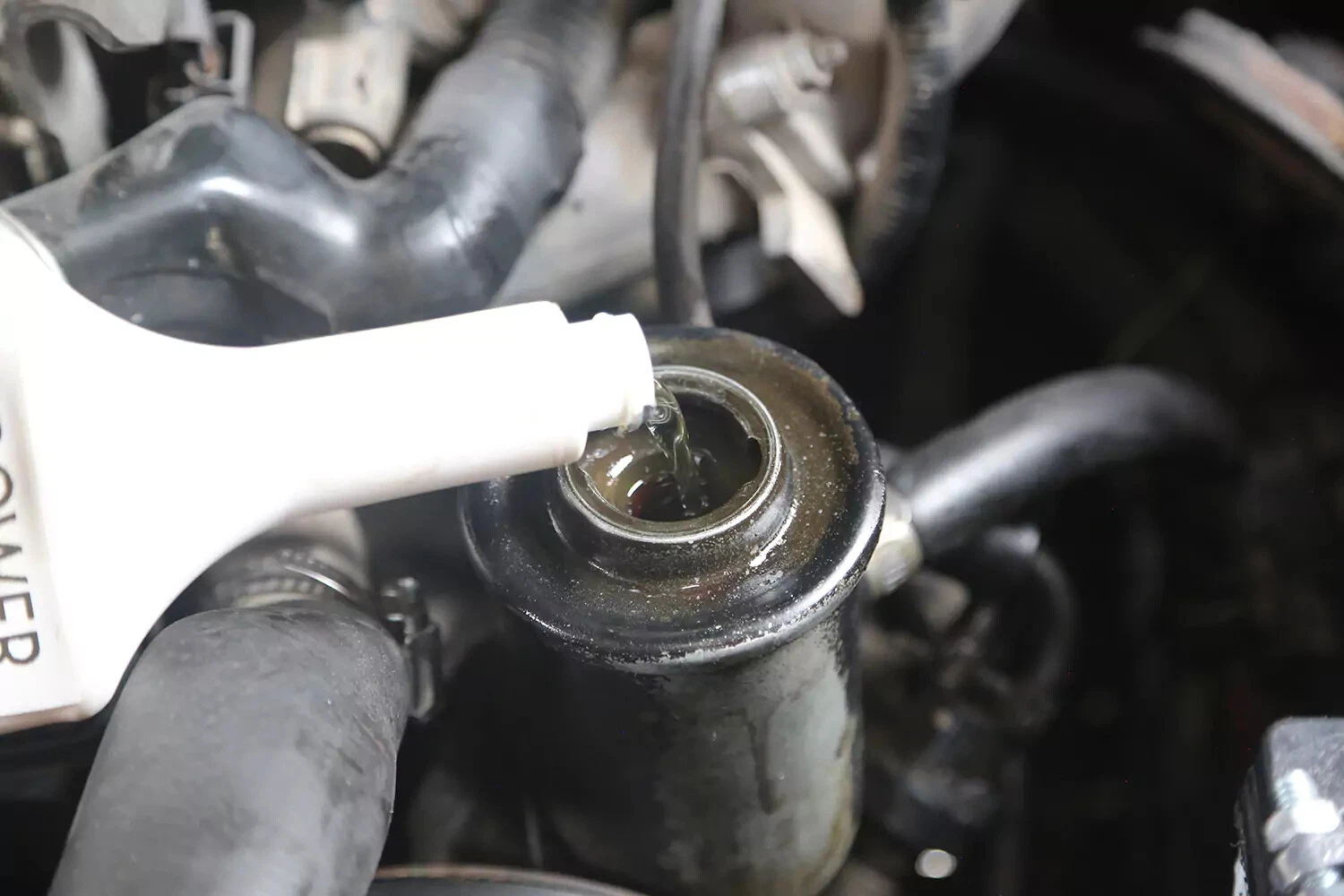 How to Replace Power Steering Fluid