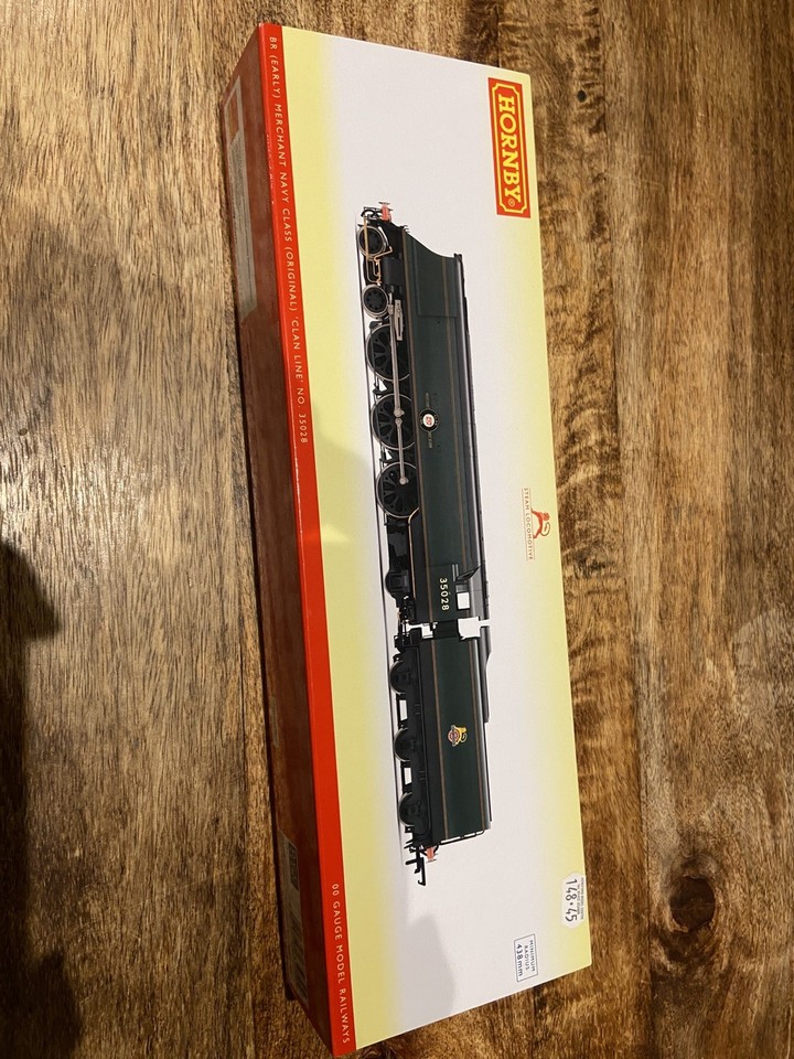 Hornby R3436 (early) BR 4-6-2 Merchant Navy Class Clan Line 35028 unrun ...