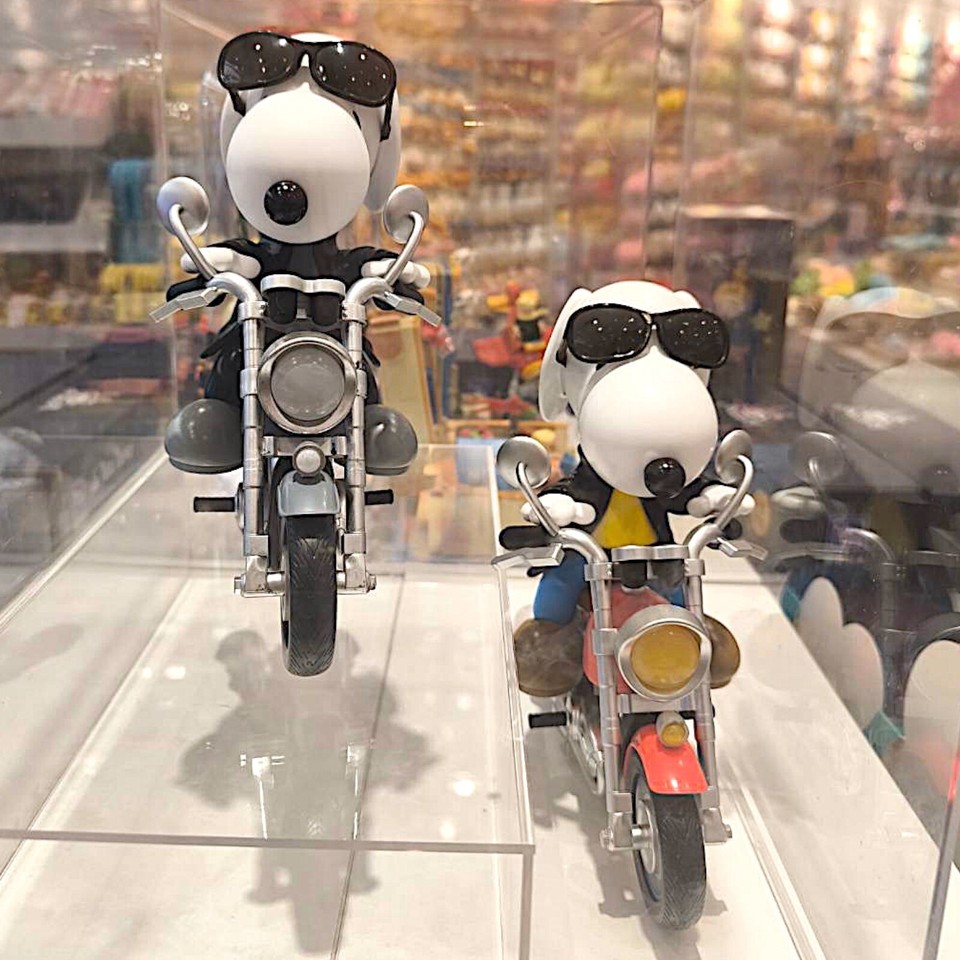 Peanuts Snoopy Motorcycle Blind Box Figure Toy Gift Cool 1 pc Miniso ...