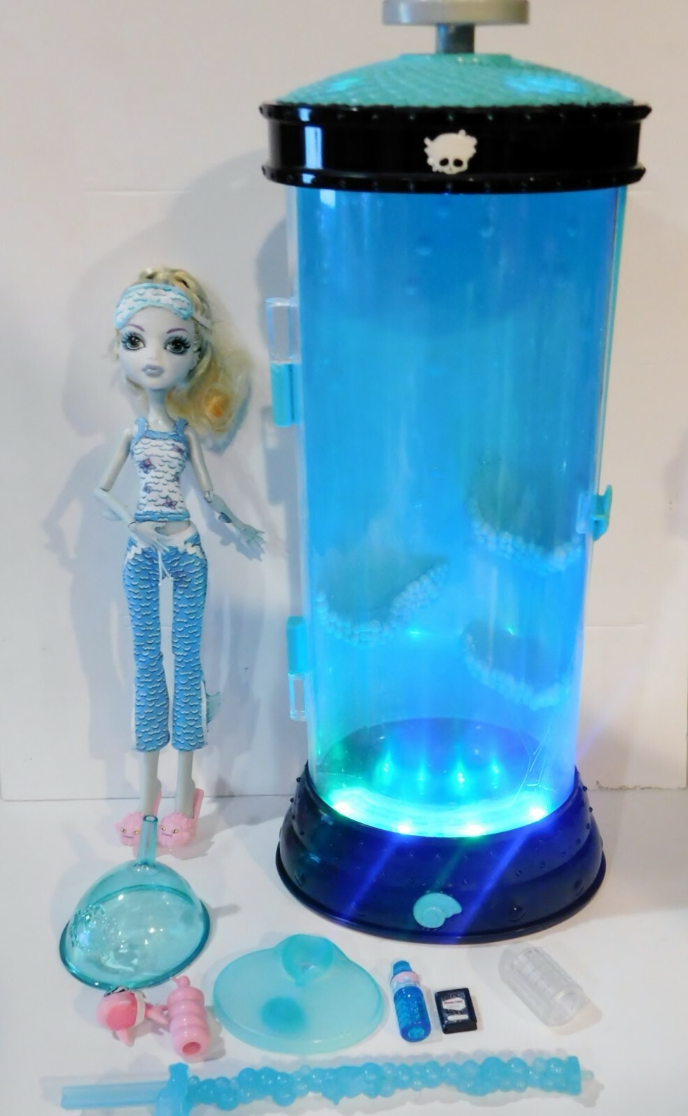MATTEL A+ MONSTER HIGH LIGHT-UP HYDRATION STATION LAGOONA BLUE DEAD ...