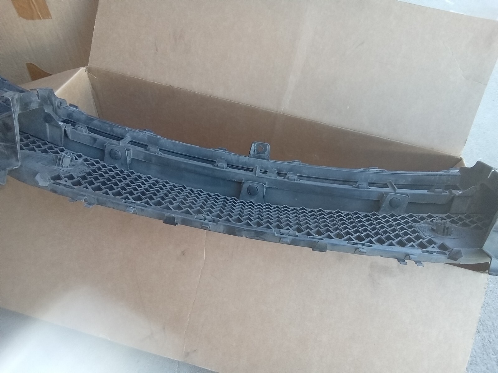 2017-20 Mercedes E300 E400 Coupe Lower Bumper Grille Center 2138852500 ...