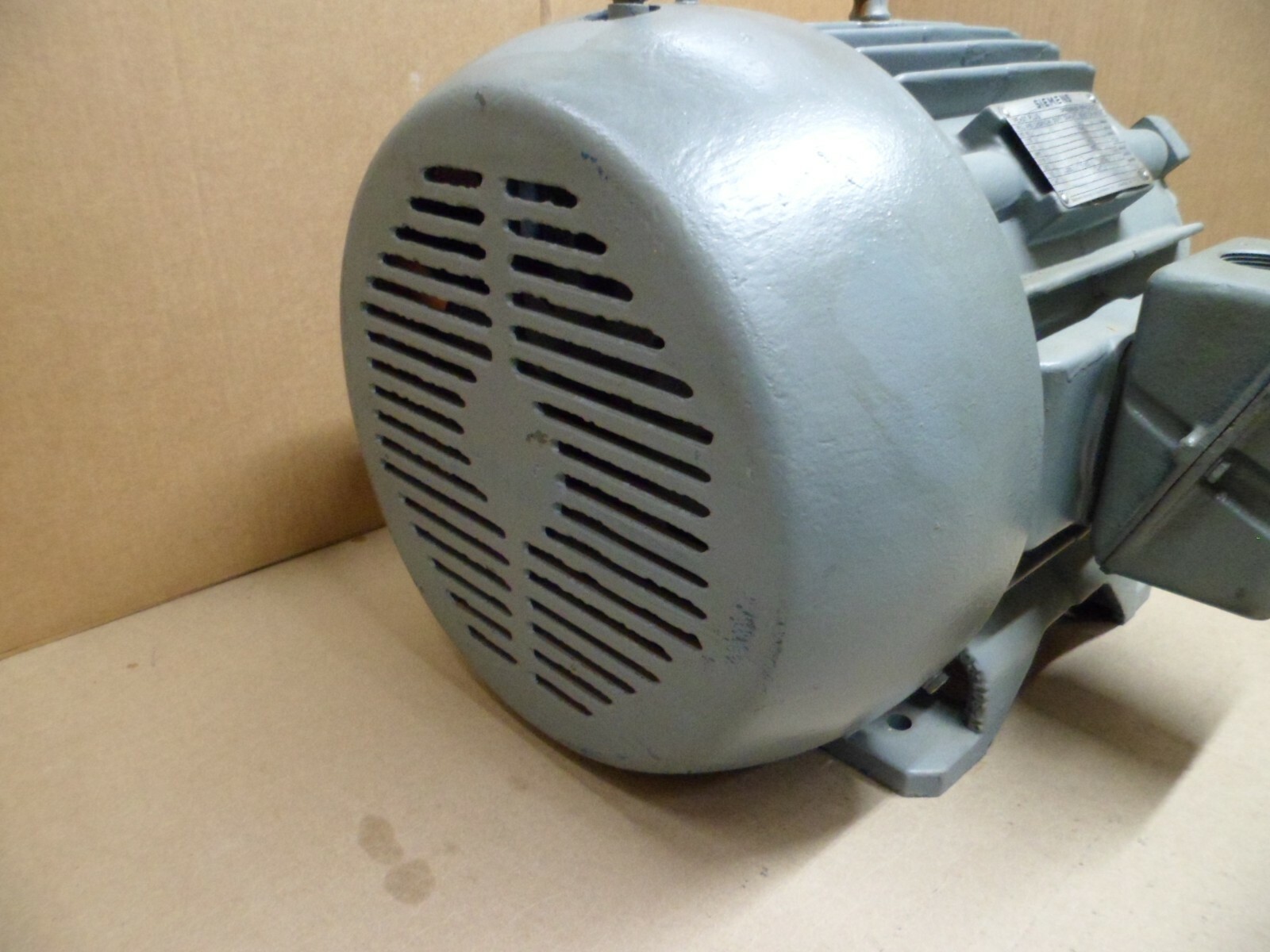 SIEMENS RGZESD PE21 PLUS AC MOTOR 15 HP. 230/460V 3 PH. 1170 RPM 284T ...