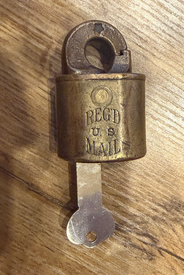 Antique Brass REG'D U.S. MAIL Rotary Lock Padlock w/Built-in Counter ...