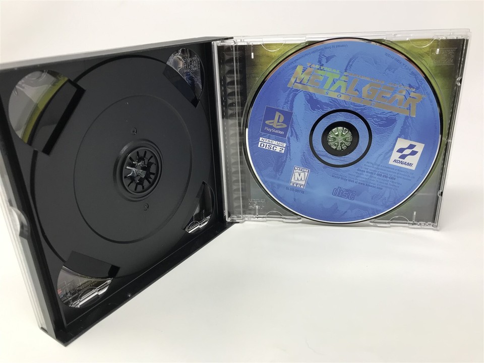 Metal Gear Solid - Sony Playstation PS1 - Game Disc With Box - No ...