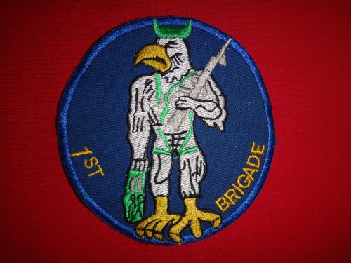 États-unis 1st Brigade 101st Airborne Division Un Rigide Aigle Vietnam ...