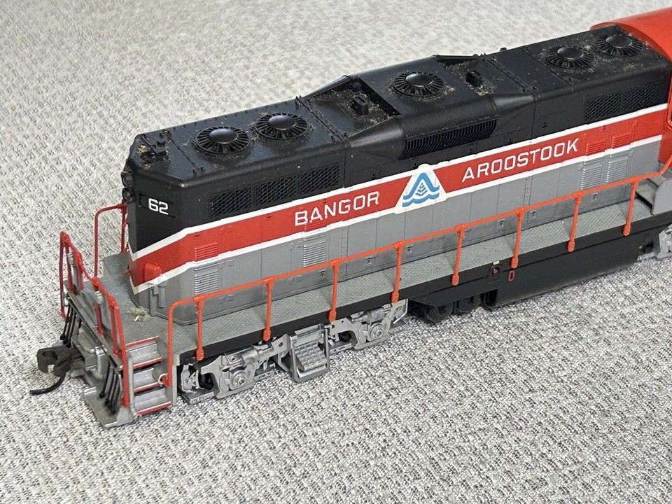 HO Scale Atlas Bangor & Aroostook GP7 Diesel Engine #62 | eBay