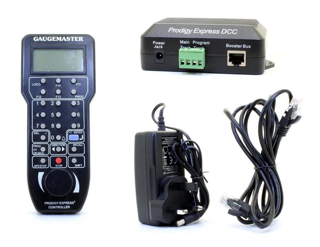 Gaugemaster DCC01 Prodigy Express Digital DCC Controller - Black for ...