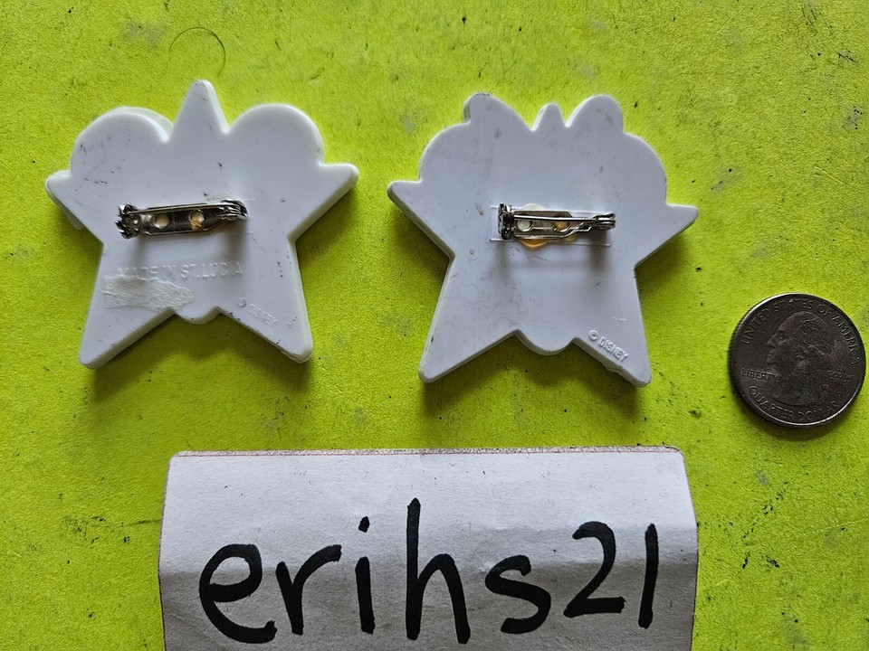 Walt Disney Mickey & Minnie Mouse Star Gold Glitter Plastic Brooch Pin ...