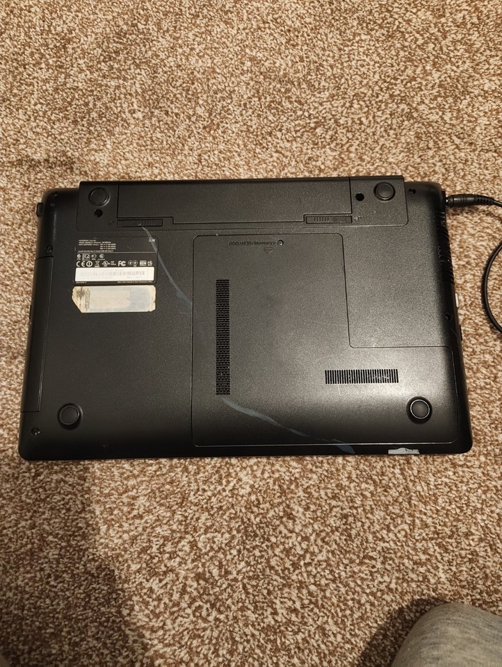 Samsung NP300E5A Laptop with charger (Untested) | eBay UK