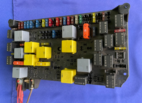 1998 - 2005 Mercedes W163 ML320 ML55 AMG Main Fuse Box Relay Control ...